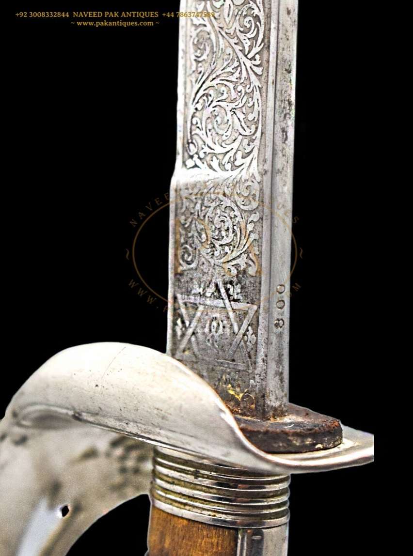 Bahawalpur Officer’s sword with state Emblem made by Wilkinson Swords ...