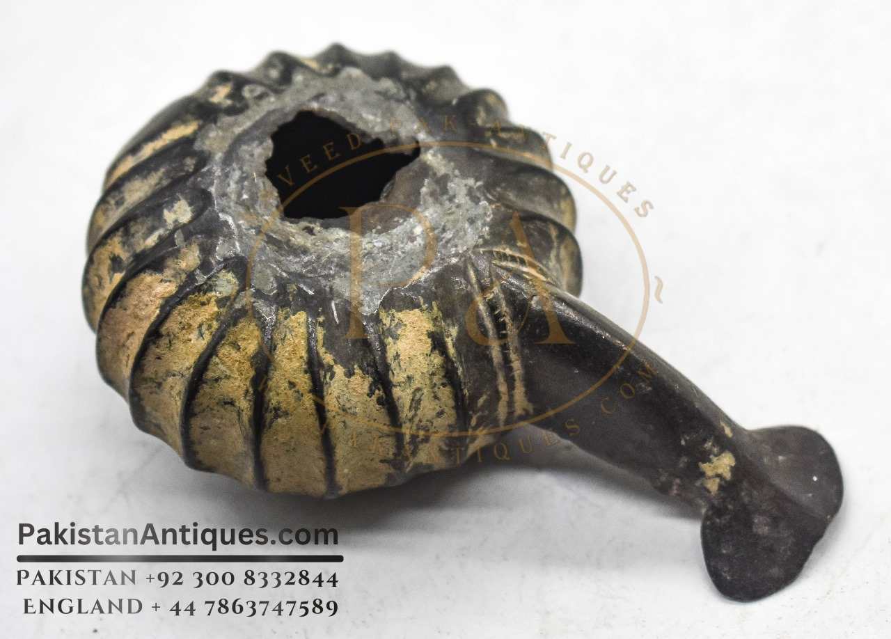 16th-17th Century Afghan Islamic Bronze Oil Lamp: An Exemplary Piece of ...