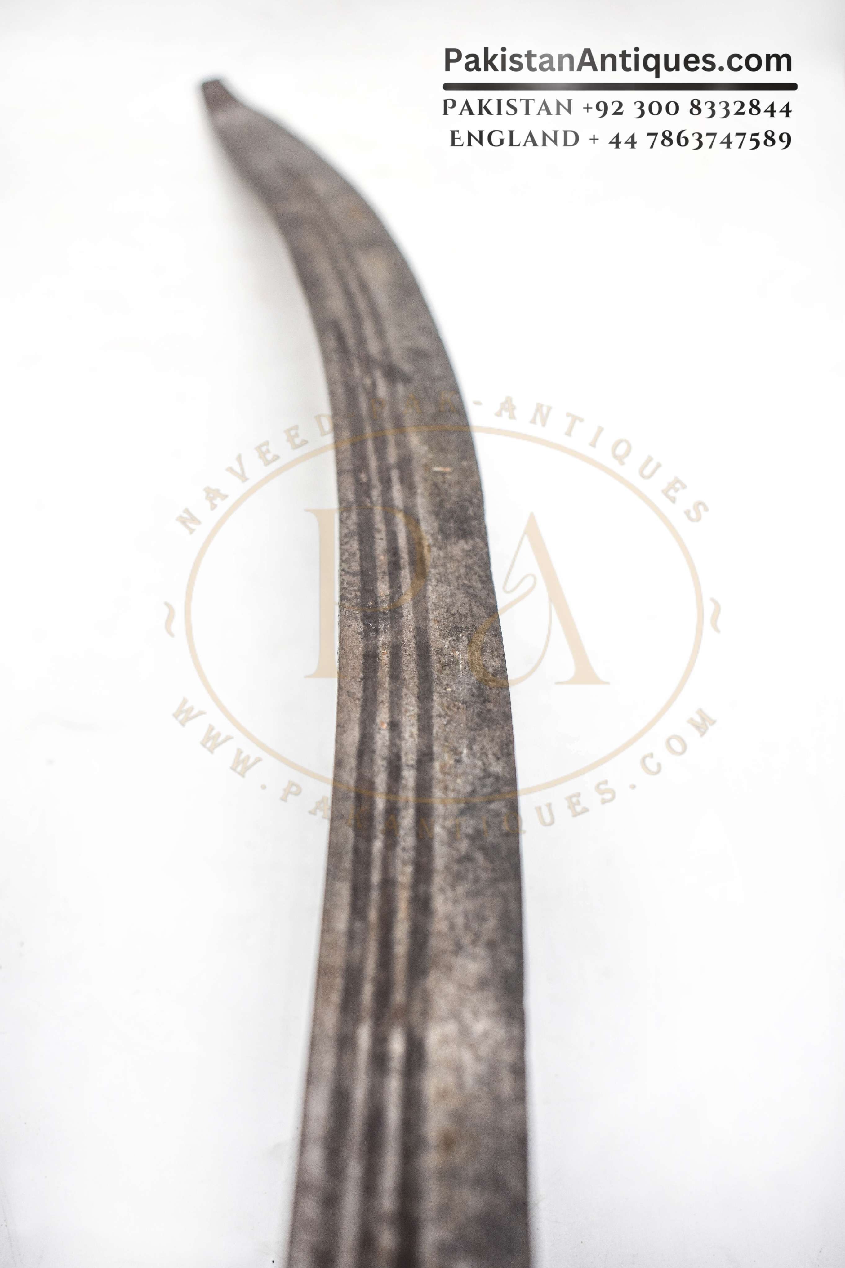 Magnificent 19th Century Mughal Sword Featuring Gold Koftgari Inlay ...