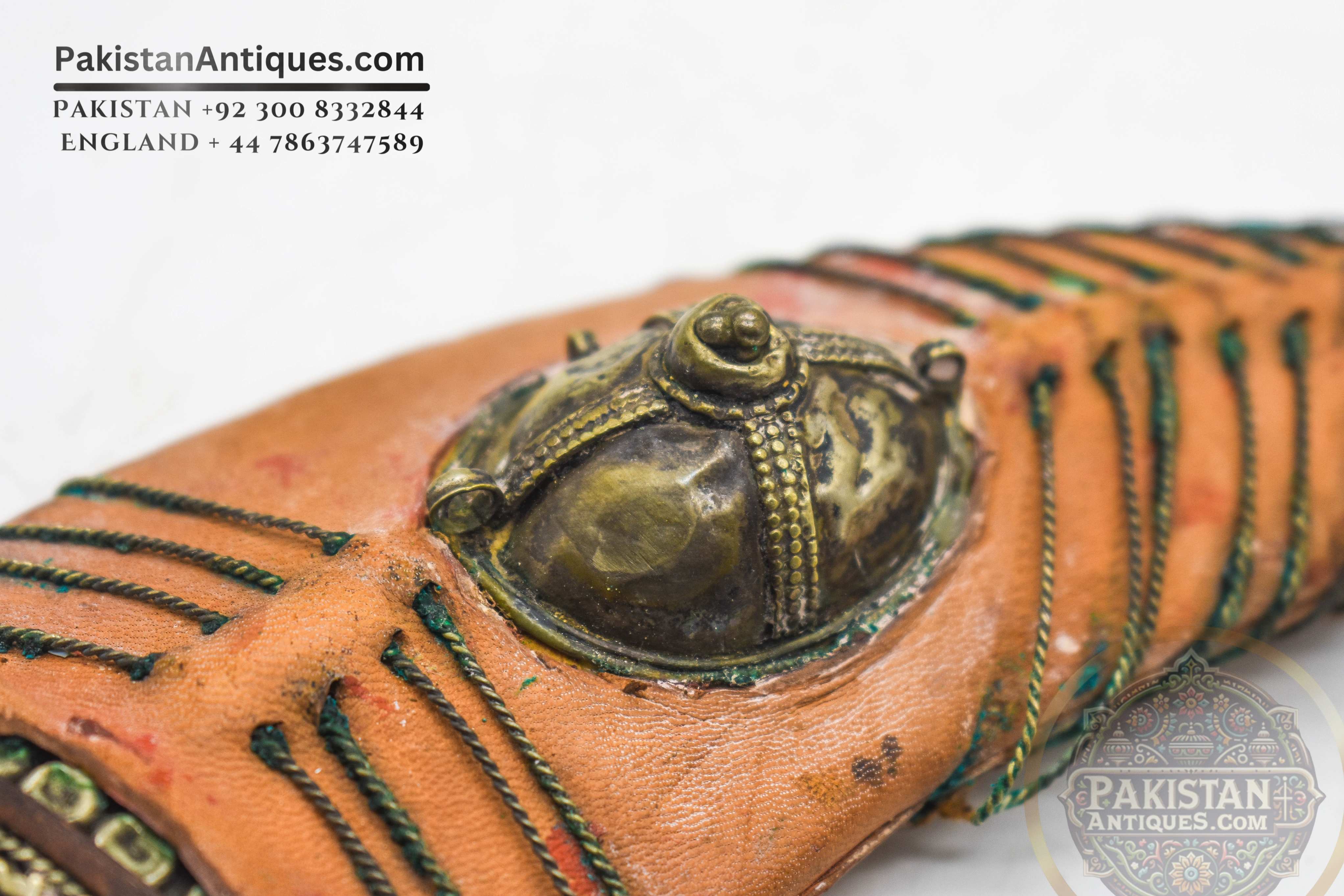 Curved Legacy: The Artistry of the 20th-Century Omani Jambiya Dagger ...