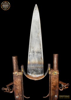 Unique 18th–19th Century Sikh-Mughal Katar Featuring Side-Mounted ...